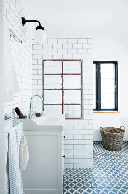 Tradition Chrome Basin Mixer with pop up waste [https://damixa.com]